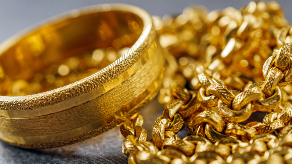 Gold Today $5,600 Surges: 5 Key Drivers January 29, 2026