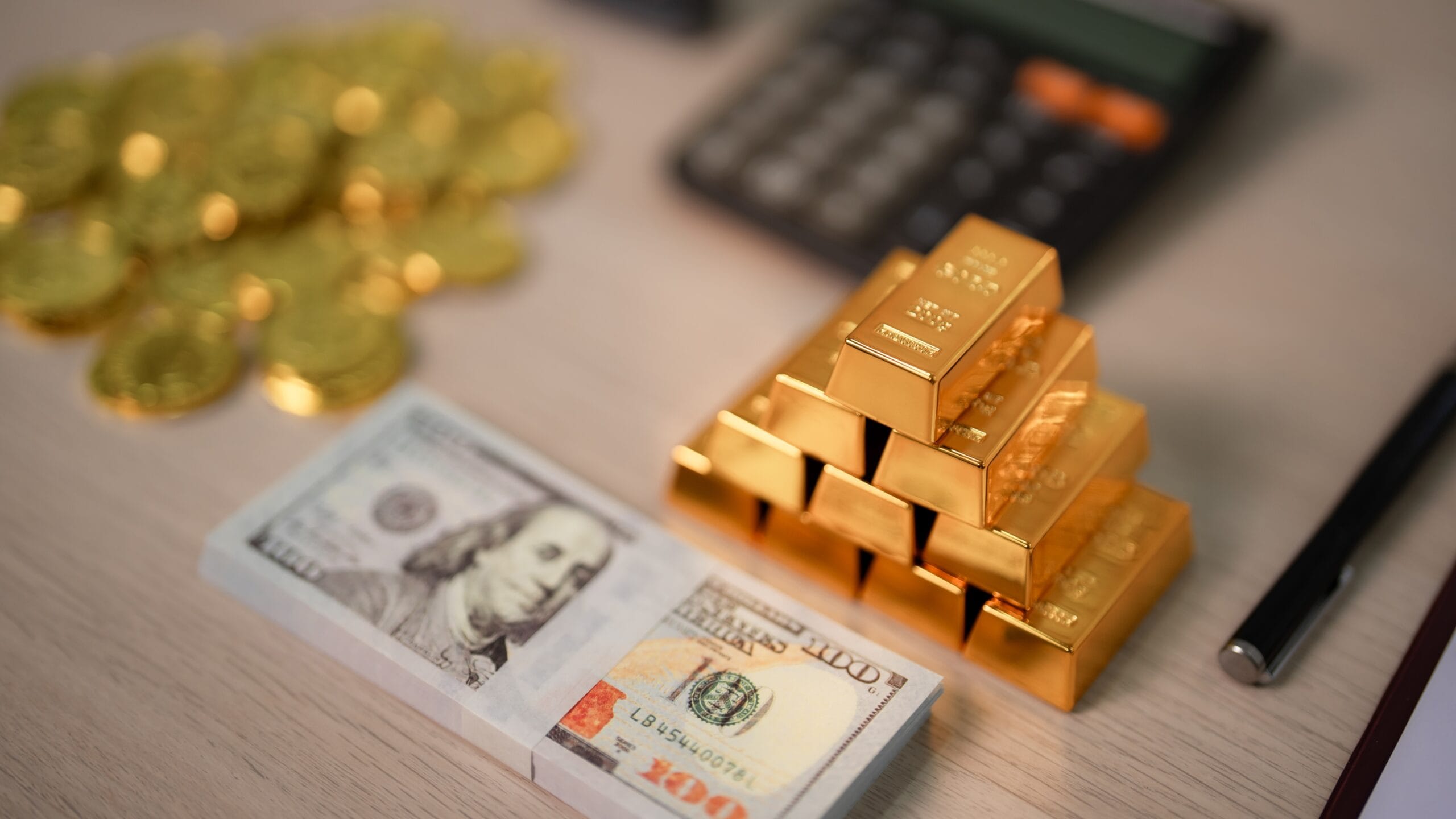 Gold Vs USD Hedging Strategies – 5 Powerful Insights For Traders